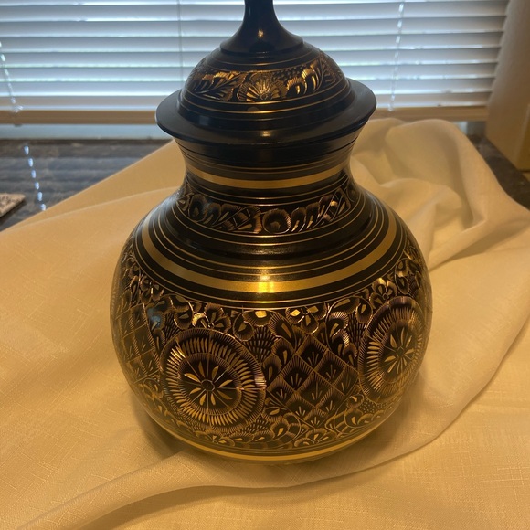 Accents | Ornate Black And Gold Urn With Intricate Patterns | Poshmark